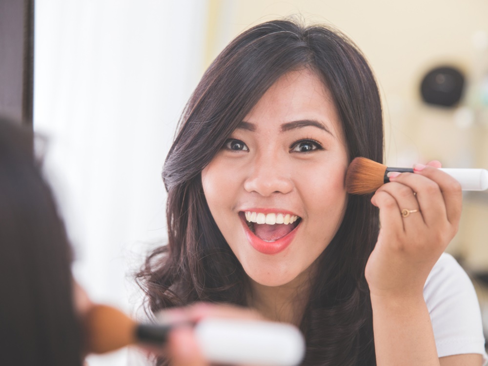 Tren Makeup Untuk Memperoleh Tampilan Cantik Sempurna - Beauty Journal