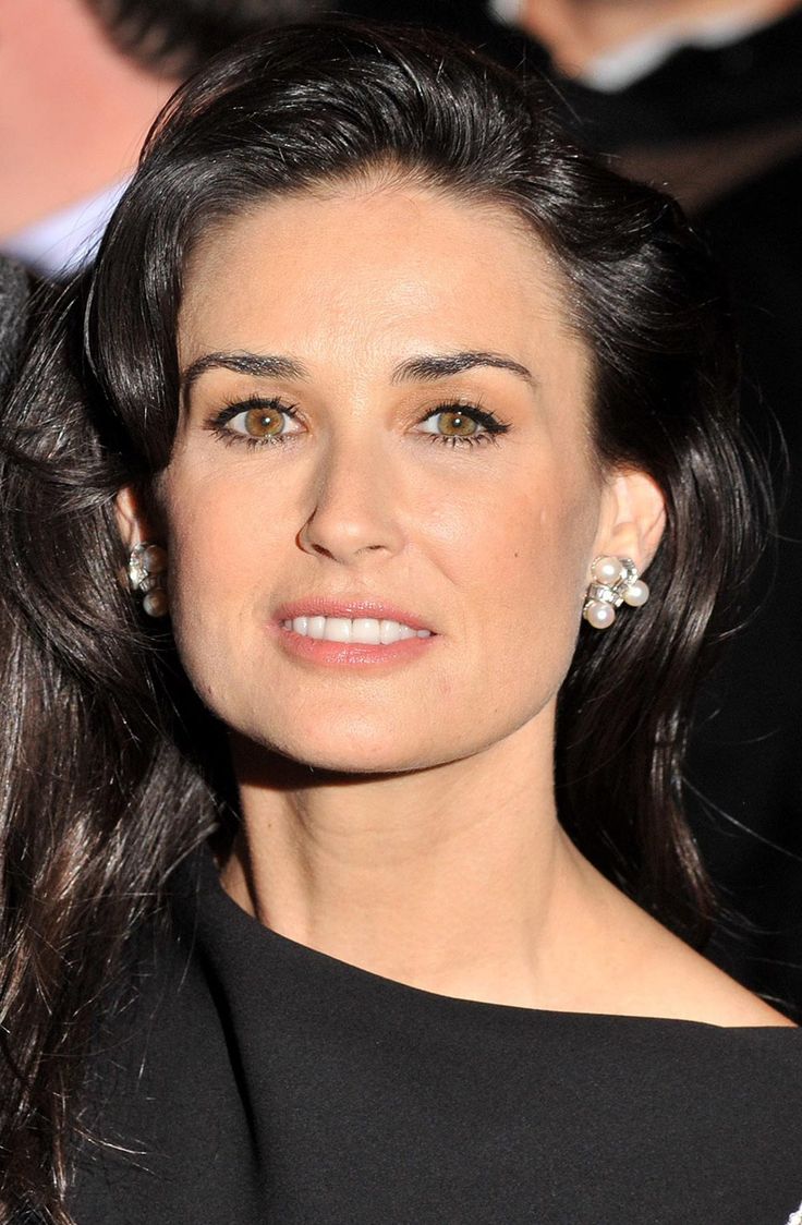 Contek Bentuk Alis Para Artis Hollywood, Yuk! - Beauty Journal