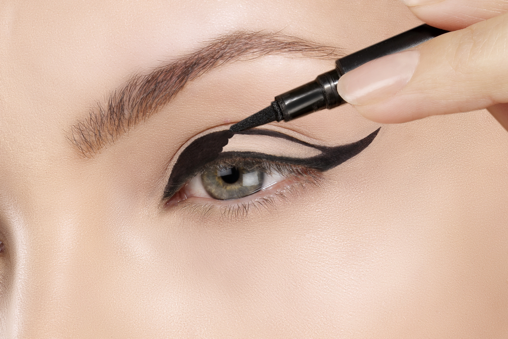 5 Eyeliner Pilihan di Bawah Rp100.000 - Beauty Journal