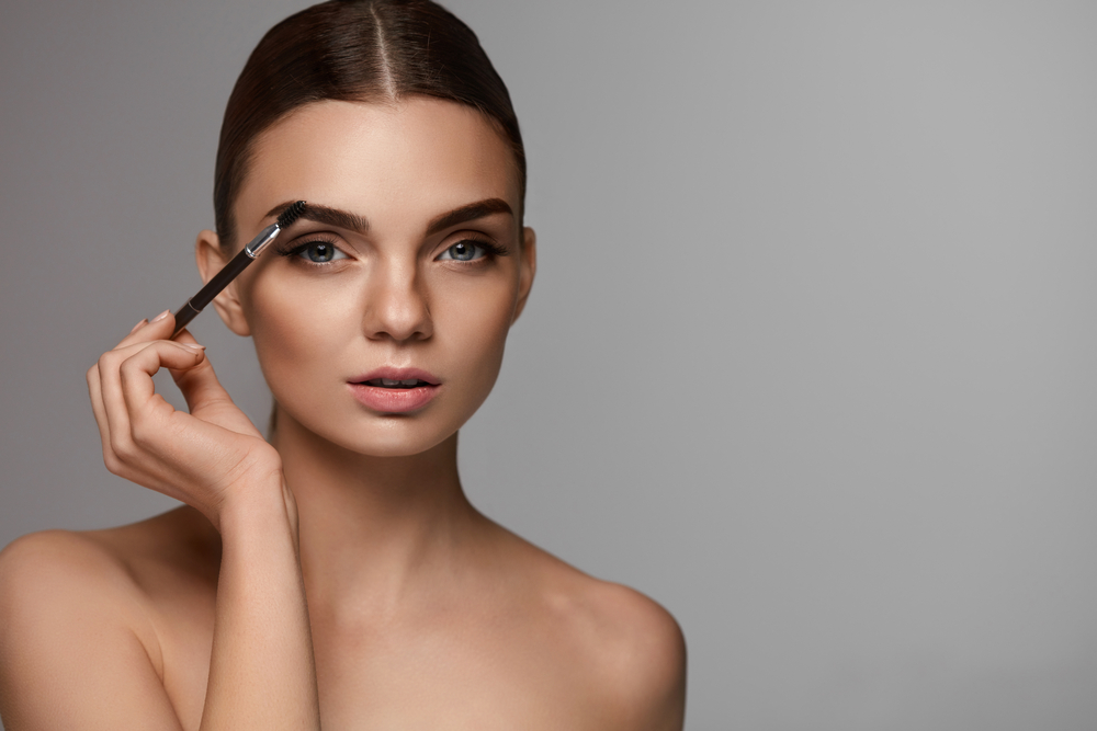 Tips Menata Alis Dalam Waktu 3 Menit - Beauty Journal