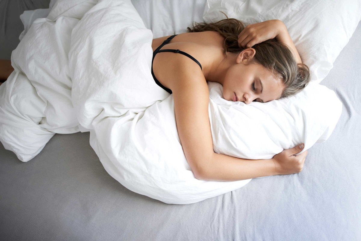 Sering Merasa Lelah di Pagi Hari? Coba 5 Tips Tidur Berkualitas Ini - Beauty Journal