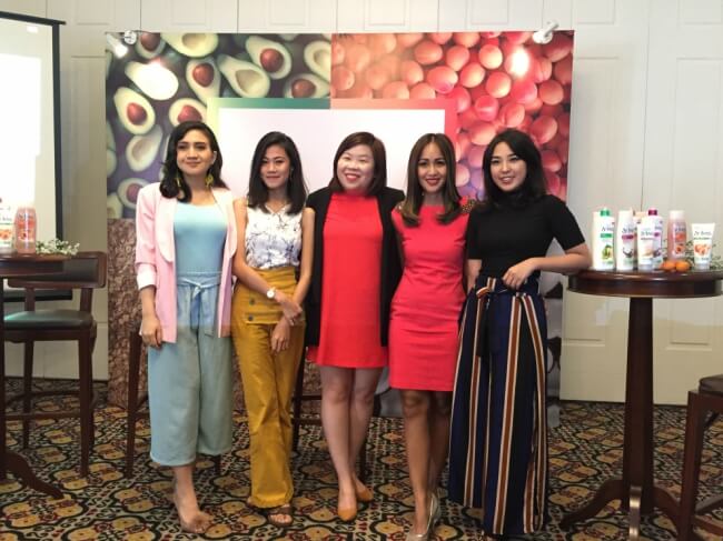 St. Ives, Brand Kecantikan untuk Perawatan Kulit dengan Kandungan 100% ...