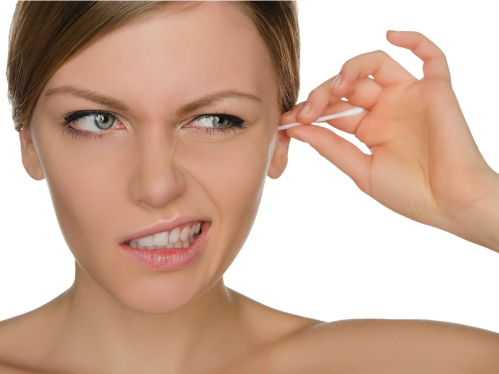 Waspada! Terlalu Sering Mengorek Telinga Ternyata Bisa Menimbulkan 5 ...