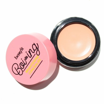 5 Concealer Full Coverage untuk Bantu Samarkan Berbagai ...