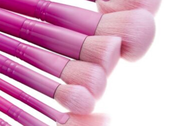 3 Rekomendasi Brush Set Unik yang Bisa Anda Koleksi - Beauty Journal