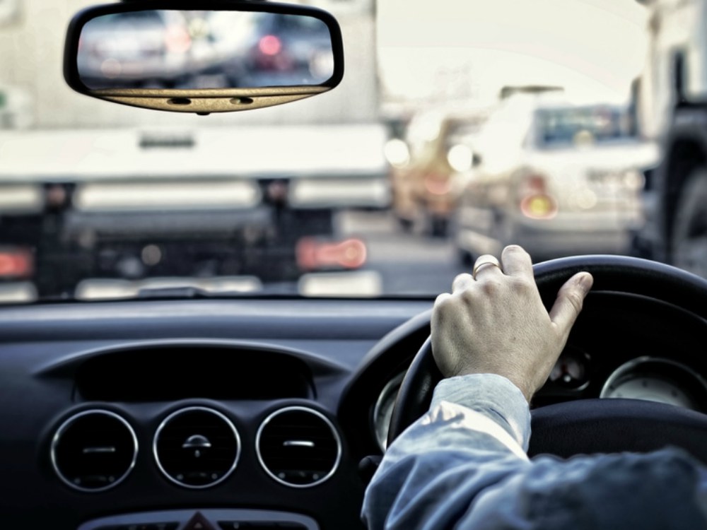 Bahaya Menyetir Terlalu Lama, Salah Satunya Adalah Mengurangi ...