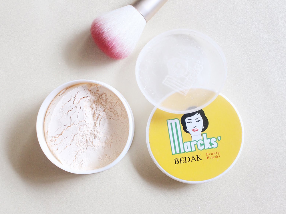 Apakah Anda Familiar dengan 4 Bedak Lokal Legendaris Ini? - Beauty Journal