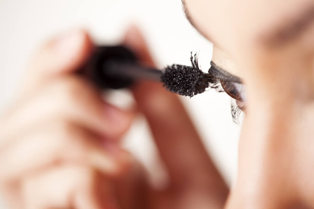 Tips Menggunakan Maskara untuk Mendapatkan Hasil yang Paling Maksimal ...