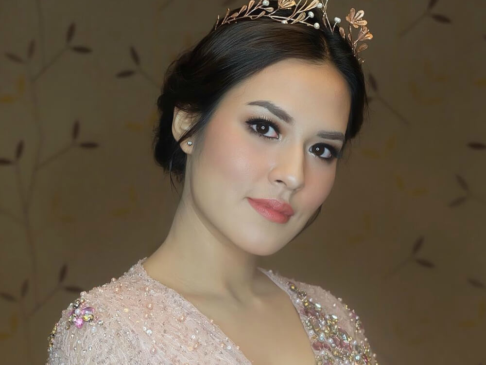 Butuh Inspirasi Makeup untuk Nge-date? Ini 5 Makeup Flawless ala Raisa yang Bisa Anda Tiru ...