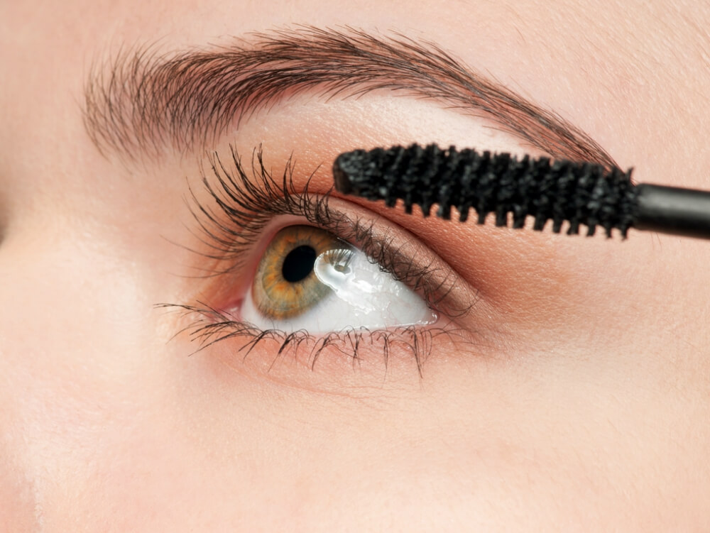 Ingin Menggunakan Maskara dari Brand Lokal? Lima Produk Berikut Wajib ...