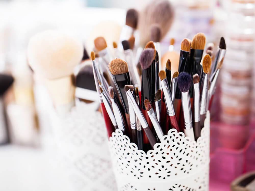 Tips Merawat Kuas Makeup Agar Terhindar dari Bakteri - Beauty Journal