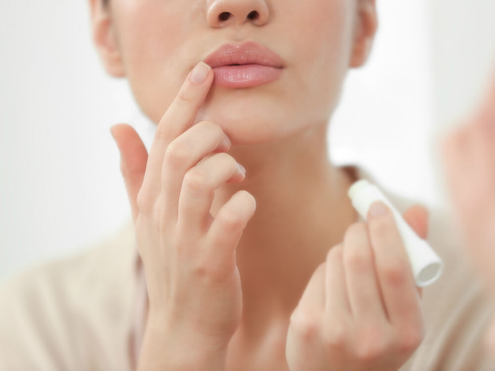 Rekomendasi Lip Balm dengan SPF untuk Halangi Efek Buruk Sinar Matahari ...