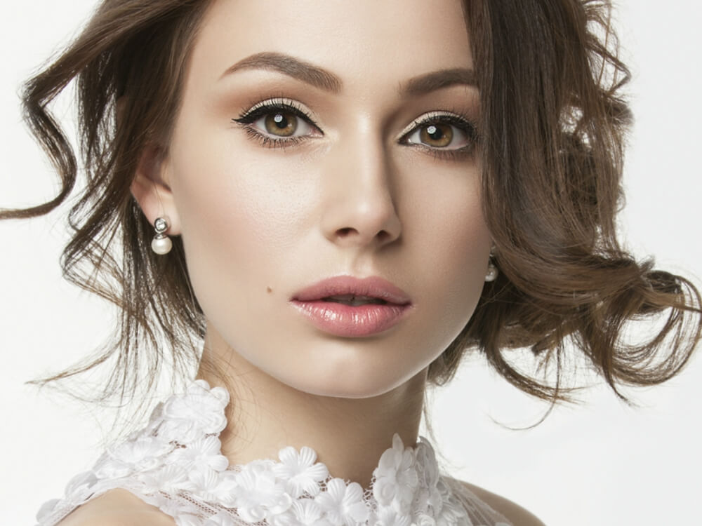 Berbagai Kesalahan Rias Mata yang Membuat Tampilan Mata Terlihat Lebih ...