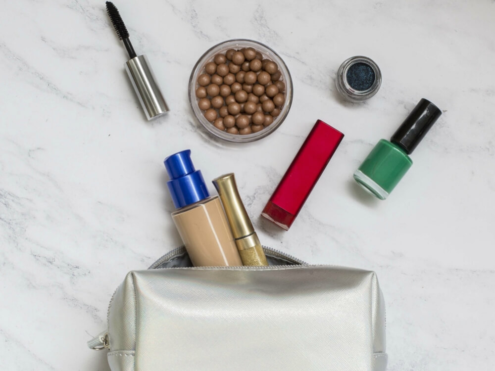 Kelebihan dan Kekurangan Produk Kecantikan Berukuran Mini Atau Travel ...