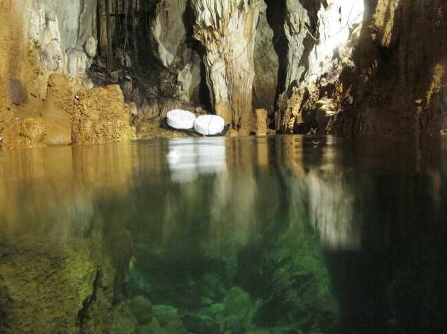 Kolam Dalam Gua di Indonesia, Surga Tersembunyi yang Wajib Disambangi ...