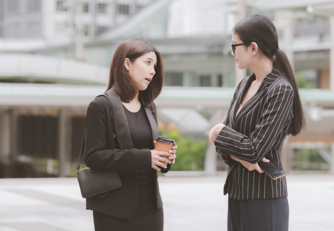 Punya Rekan Kerja Bossy? Nah, Ini Cara Tepat Untuk Menghadapinya ...