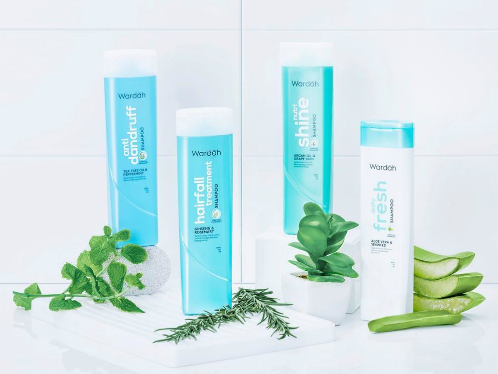 Merambah Dunia Perawatan Rambut, Wardah Merilis 4 Varian Sampo untuk ...