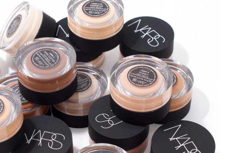 5 High-End Concealer yang Ampuh Samarkan Noda Gelap Wajah dan Mata ...