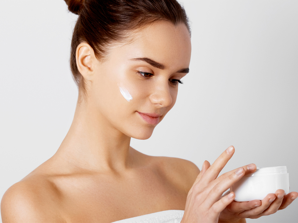 Pentingnya Menjaga Keseimbangan pH Kulit Melalui Produk Skin Care yang ...