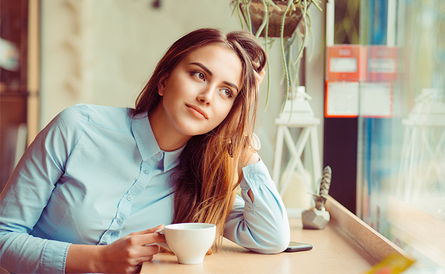 Tak Melulu Membuang Waktu, Ketahui Dulu Manfaat Melamun Berikut ini ...