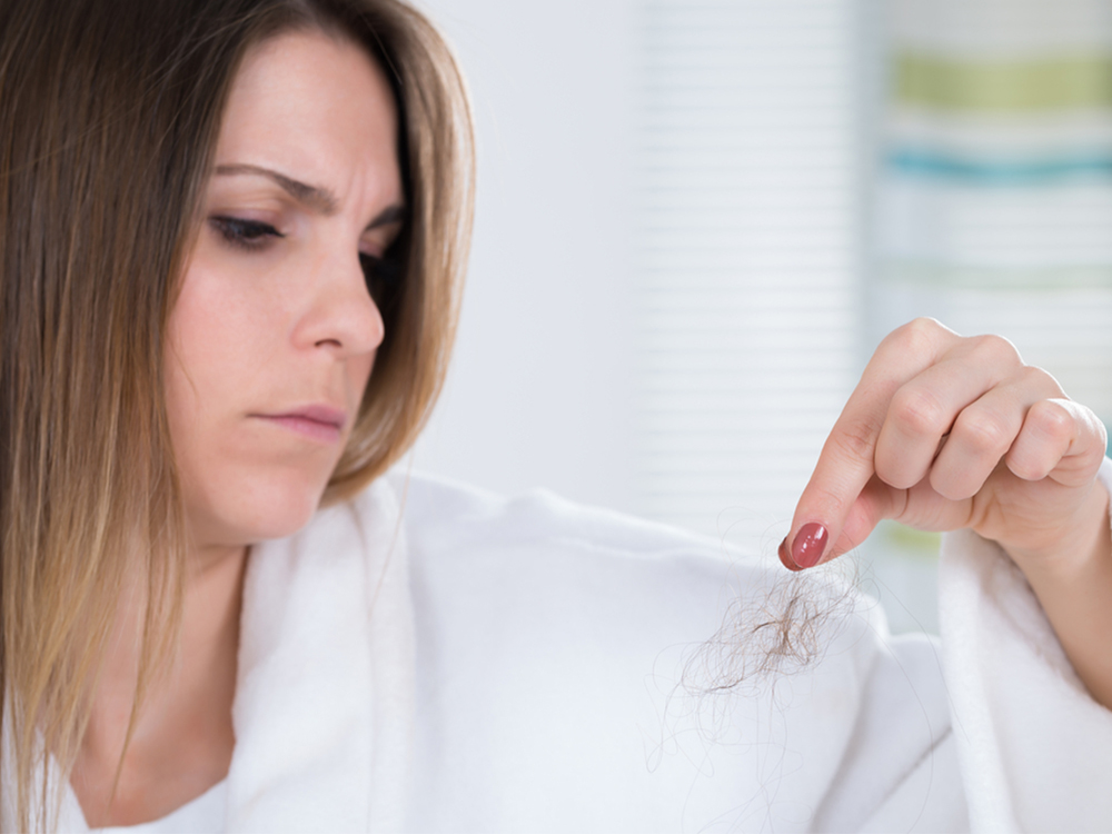 Tanpa Disadari, Hal-hal Berikut Adalah Penyebab Rambut Rontok. Yuk ...