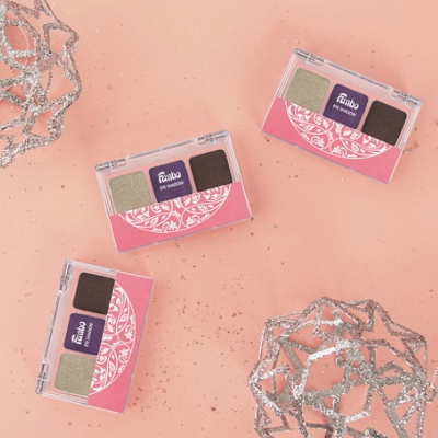 7 Produk Makeup Berwarna Ultra Violet yang Sesuai dengan Tren Warna ...