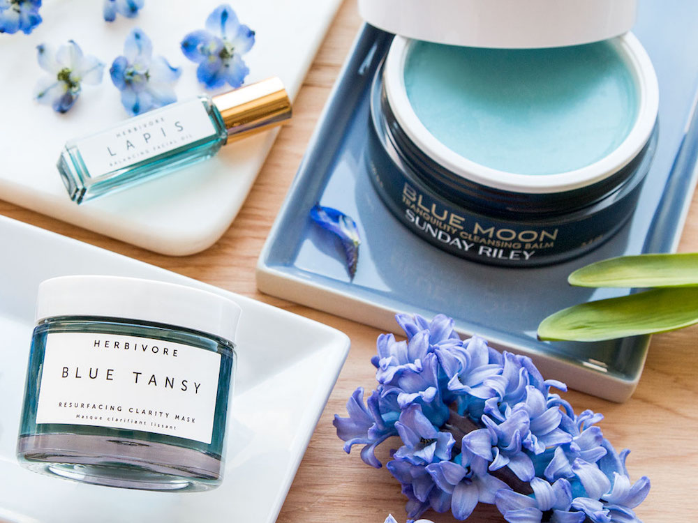 Rekomendasi Produk dengan Kandungan Blue Tansy Oil untuk Atasi ...