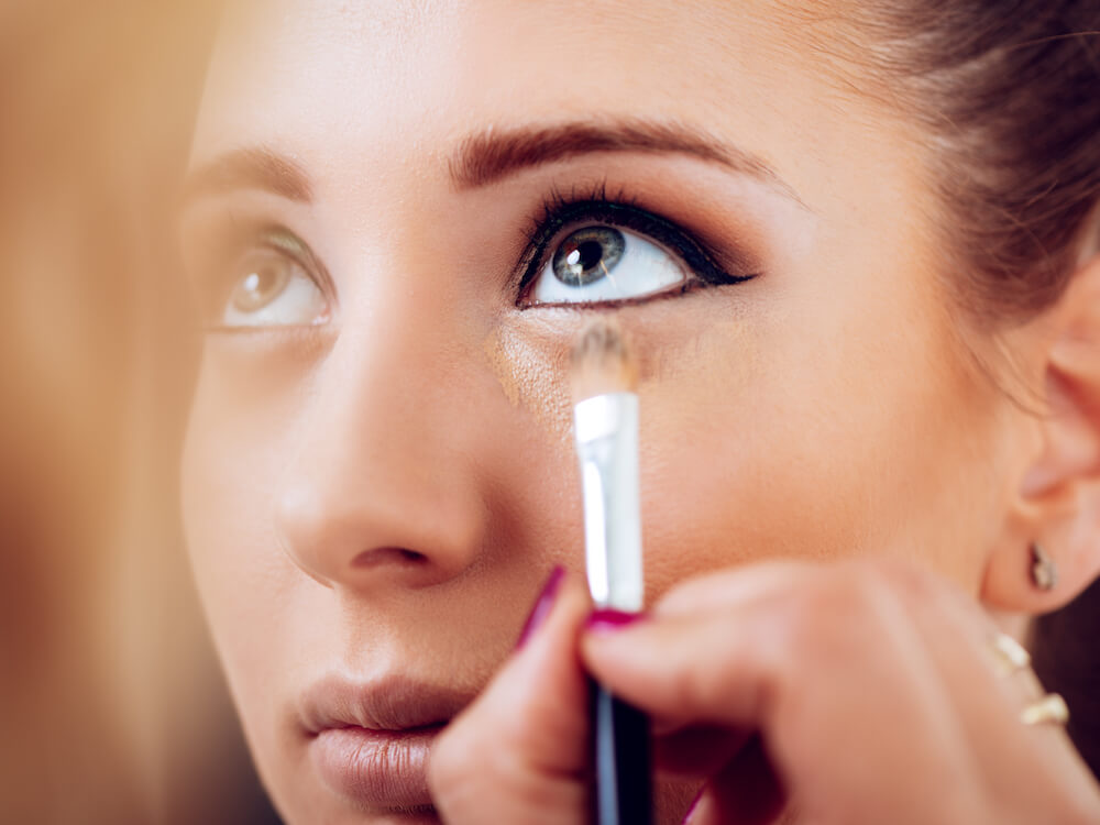 Ini Dia 5 Hal yang Bisa Anda Dapatkan dari Sebuah Kuas Concealer. Coba ...
