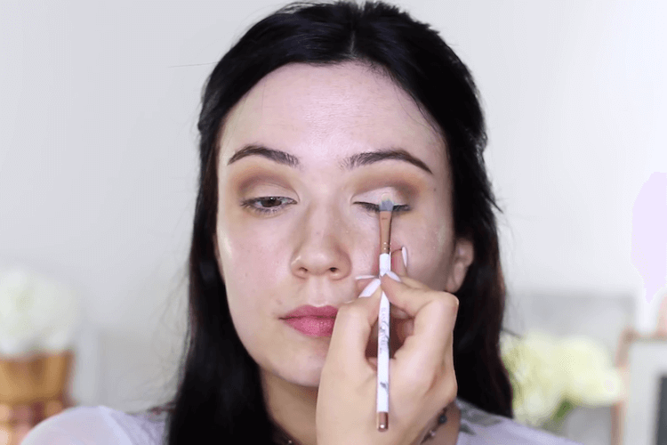 Ini Dia 5 Hal yang Bisa Anda Dapatkan dari Sebuah Kuas Concealer. Coba ...