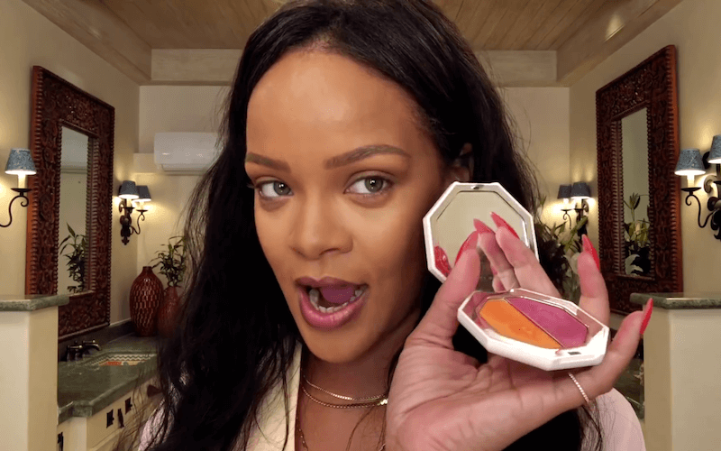 Tampil Cantik Memukau dengan Menyontek Tips Makeup 10 Menit ala Rihanna - Beauty Journal