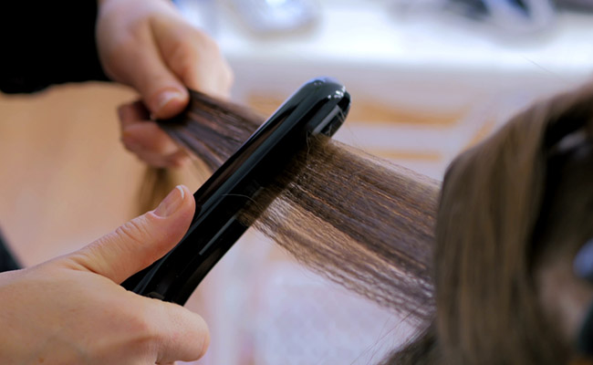 Glass Hair, Tren Rambut Terbaru yang Banyak Dicoba Para Seleb - Beauty ...