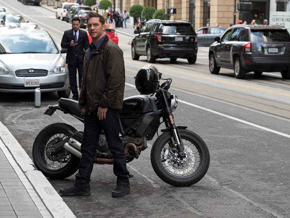 Review Film : Venom, Kisah Anti-Hero yang Sebatas Menghibur - Beauty ...