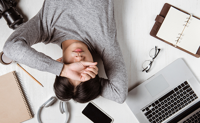 Stres Baik dan Stres Buruk, Bagaimana Cara Membedakannya? - Beauty Journal