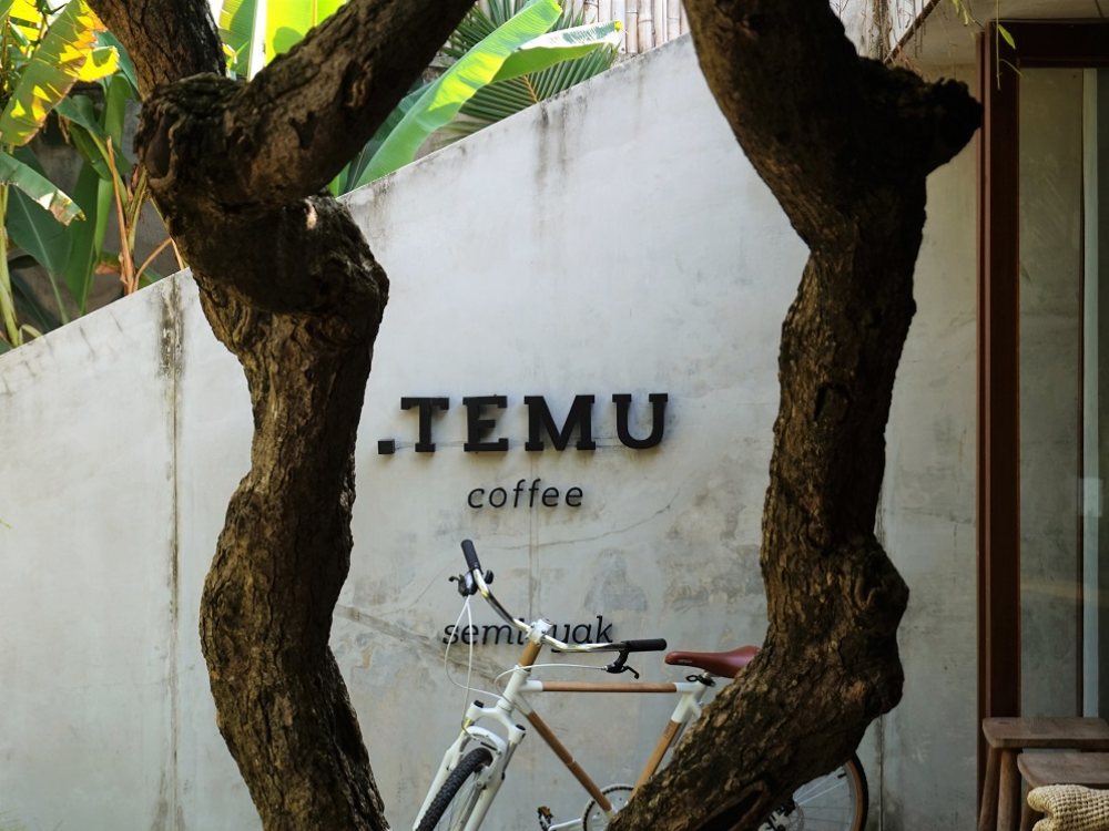 Berkunjung ke .TEMU Coffee Seminyak, Bali - Beauty Journal