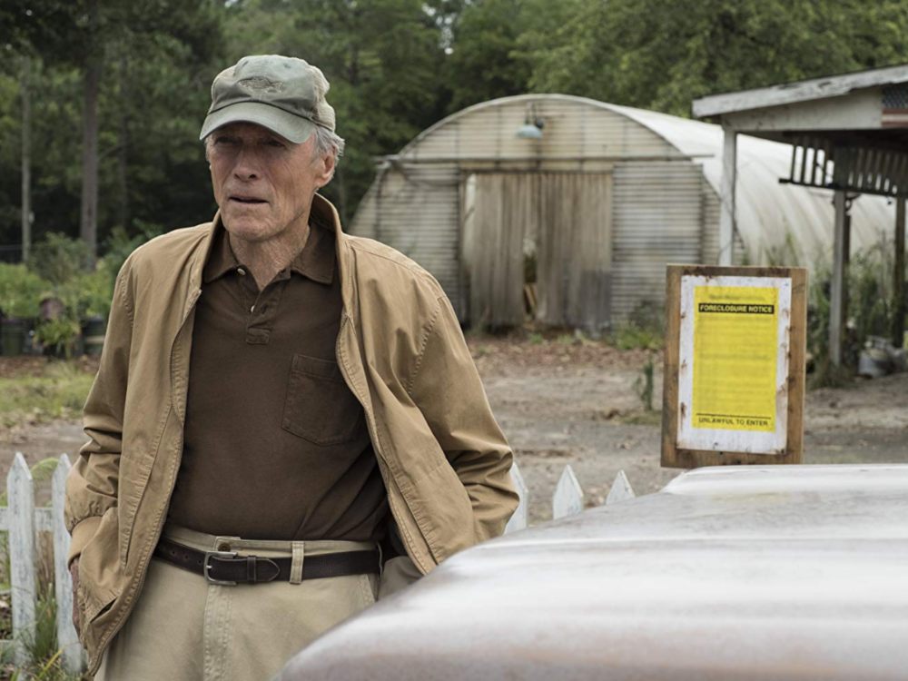 Review Film: The Mule, Kisah Penyelundup Kokain Berusia Senja dalam ...